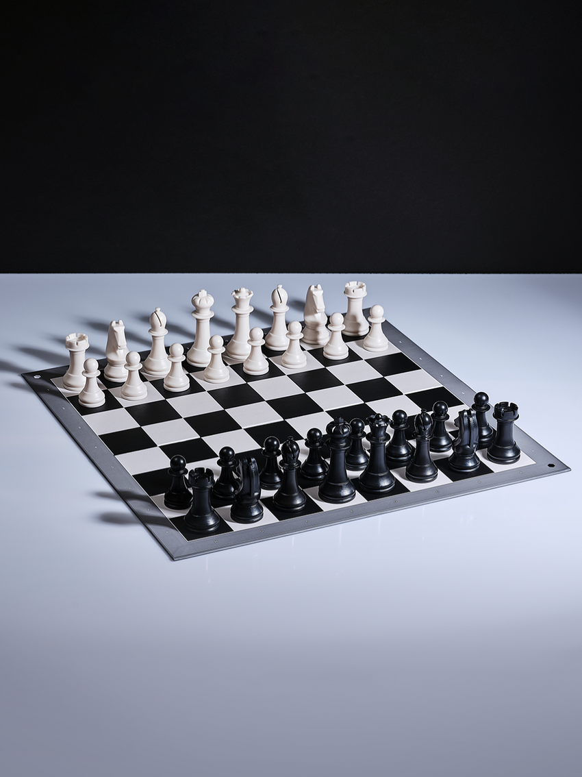 Tournament Chess Sets for Sale – FIDE Size, Club-Ready | World Chess Shop